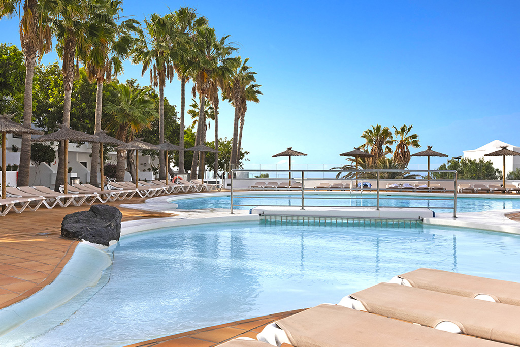 Combiné THB Flora 3* by Ôvoyages & Smart club SMY Tahona 3 ...